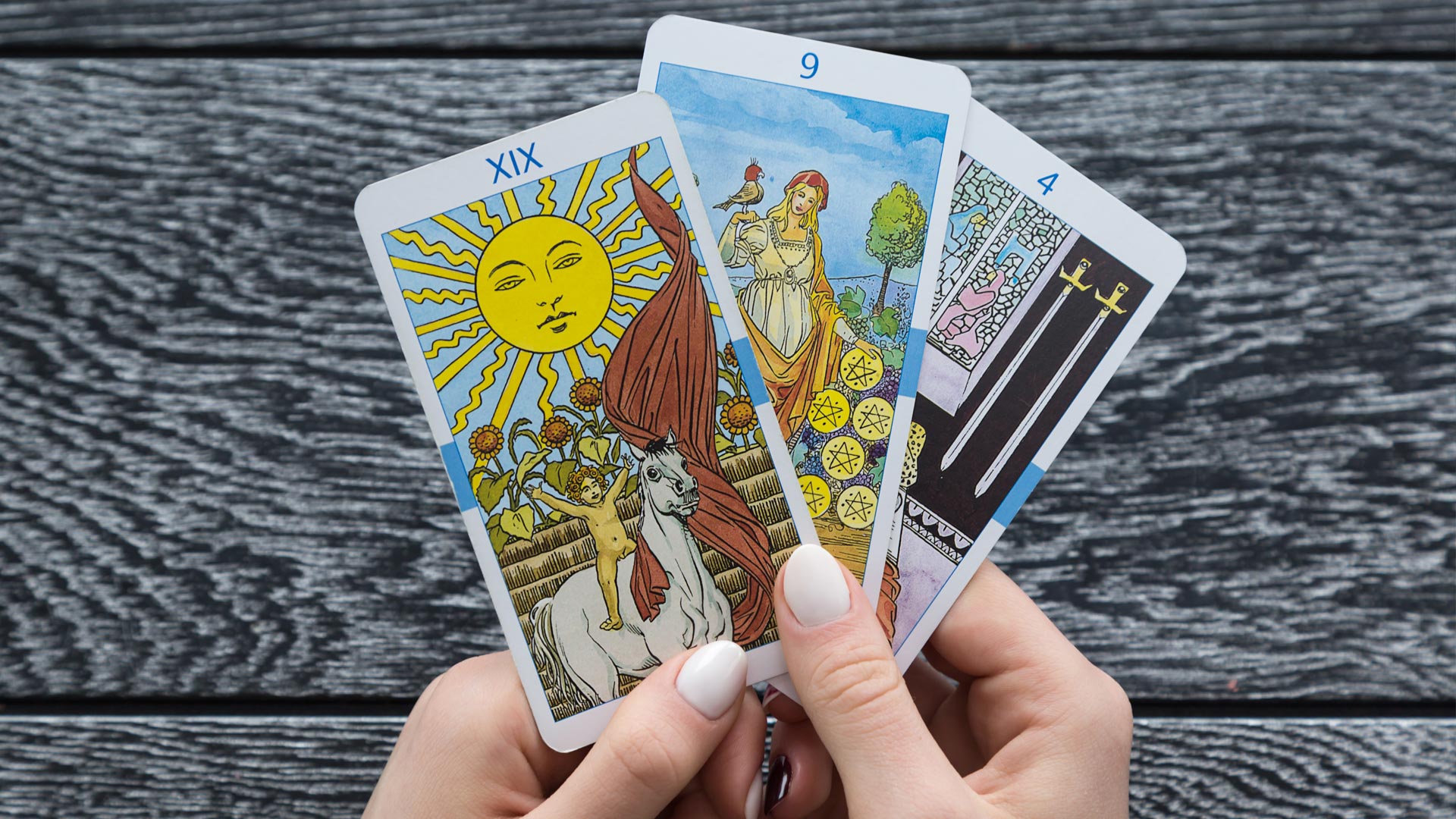 Tarot Falı Hakkında Bilinmesi Gerekenler